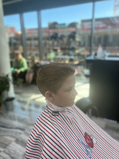 Sharp Barber Lounge | Barbershop i Tangvall | Norge Beauty